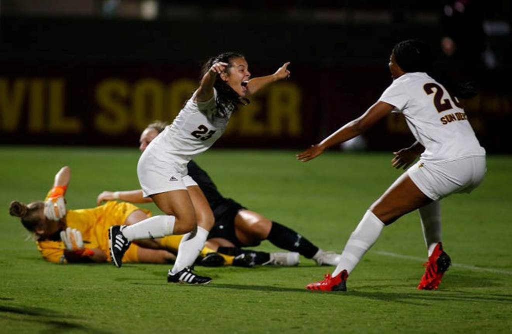 Olivia Nguyen late goals lift ASU soccer to 2-1 win - Thời Báo Newspaper